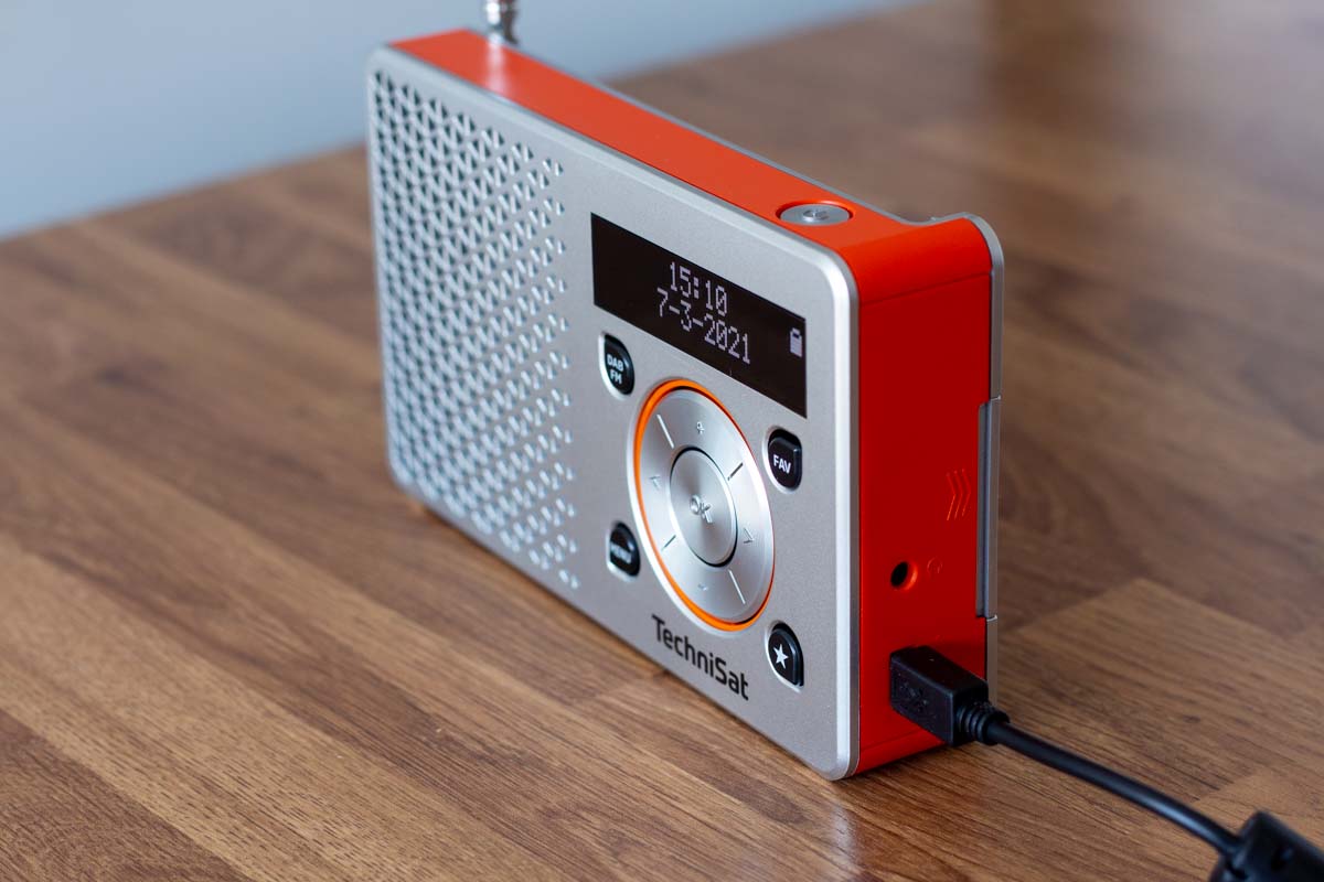 TechniSat DIGITRADIO 1 DAB/FM Portable Radio Review