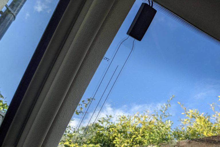 Calearo DAB Windscreen Antenna - Digital Radio Choice